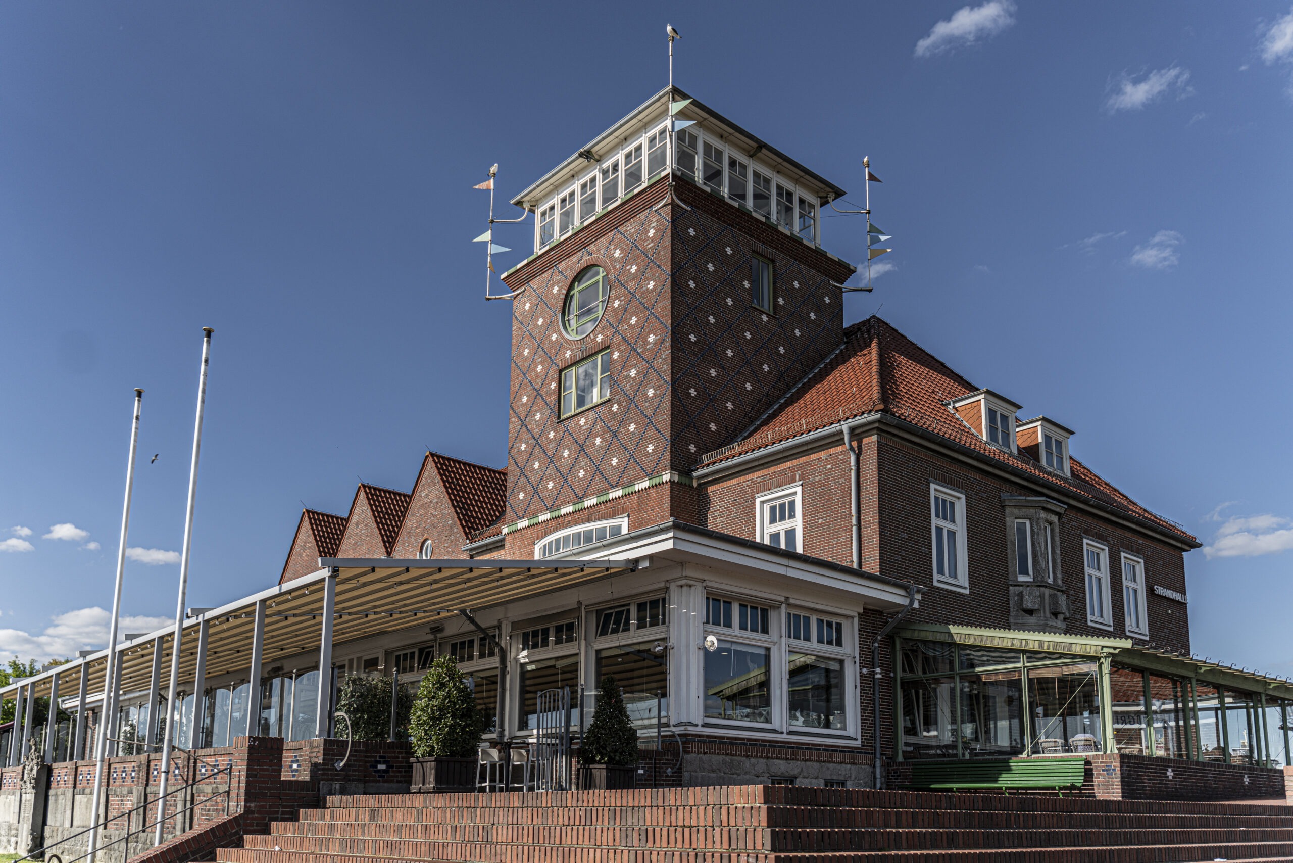 Frühstück jeden Samstag und Sonntag - Strandhalle-Bremerhaven